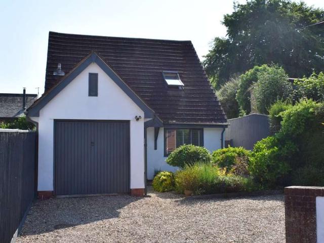 3 Bedroom Detached House