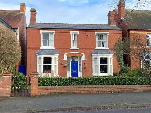 3 Bedroom Detached House