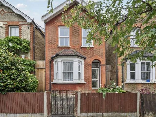 3 Bedroom Detached House