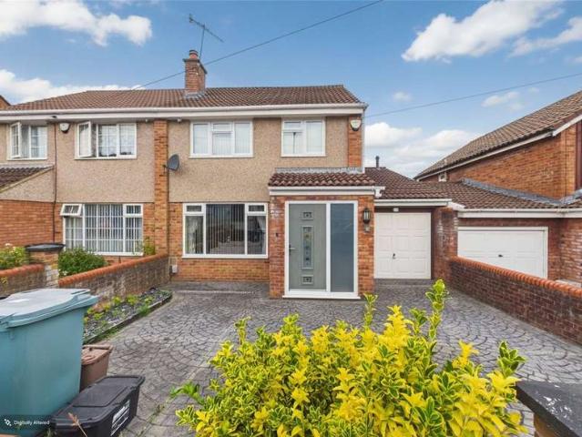 3 Bedroom Detached House