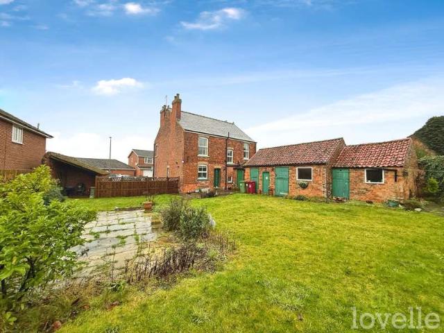 3 Bedroom Detached House