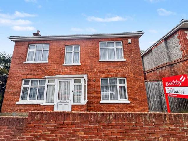 3 Bedroom Detached House
