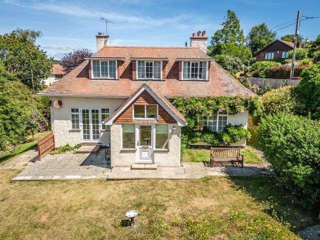 3 Bedroom Detached House