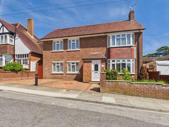 3 Bedroom Detached House