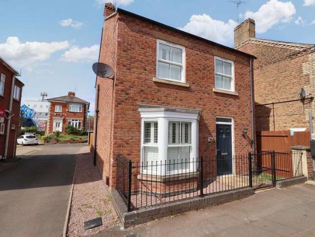 3 Bedroom Detached House