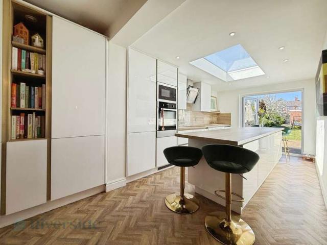 3 Bedroom Detached House