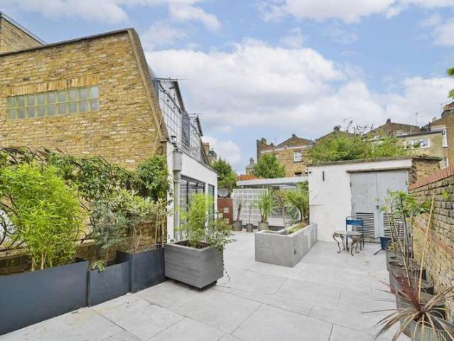 3 Bedroom Detached House
