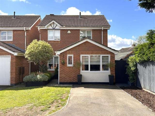 3 Bedroom Detached House
