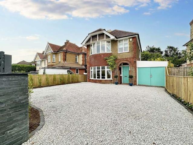 3 Bedroom Detached House
