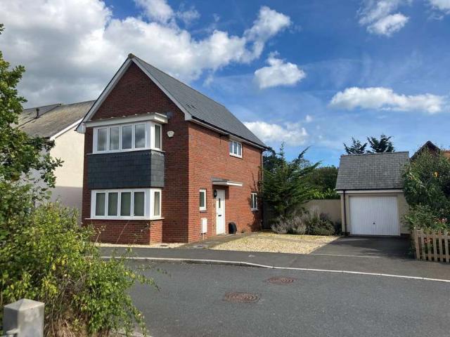 3 Bedroom Detached House