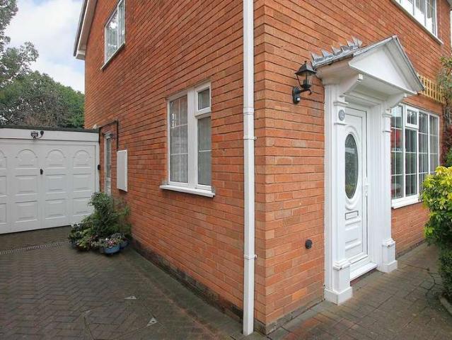 3 Bedroom Detached House