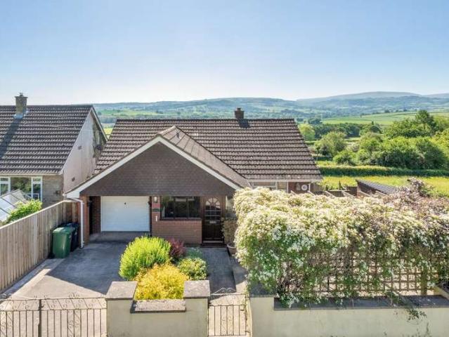 3 Bedroom Detached House