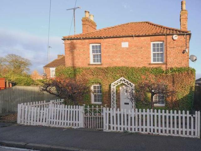 3 Bedroom Detached House
