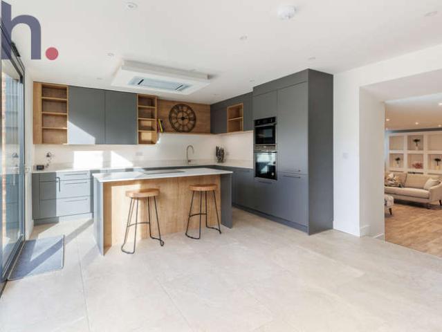 3 Bedroom Detached House