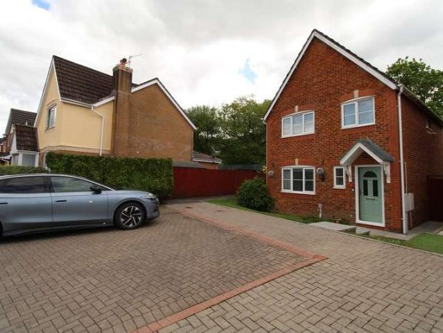 3 Bedroom Detached House