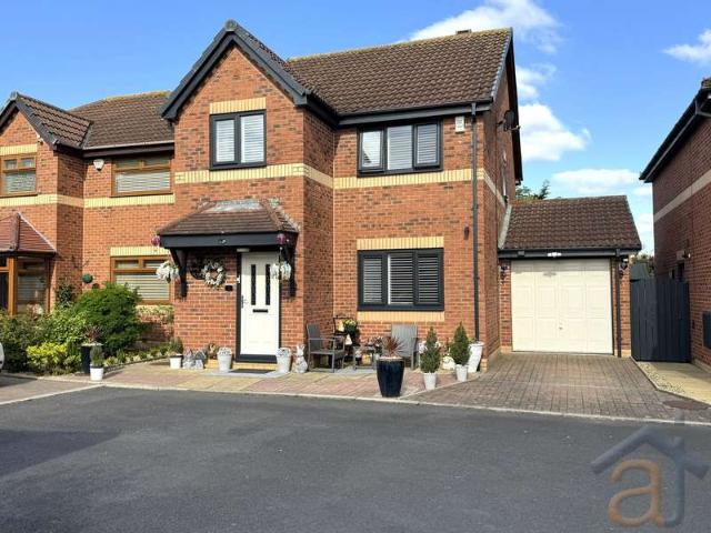 3 Bedroom Detached House
