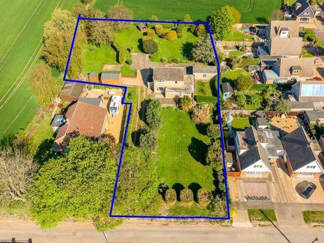 3 Bedroom Detached House