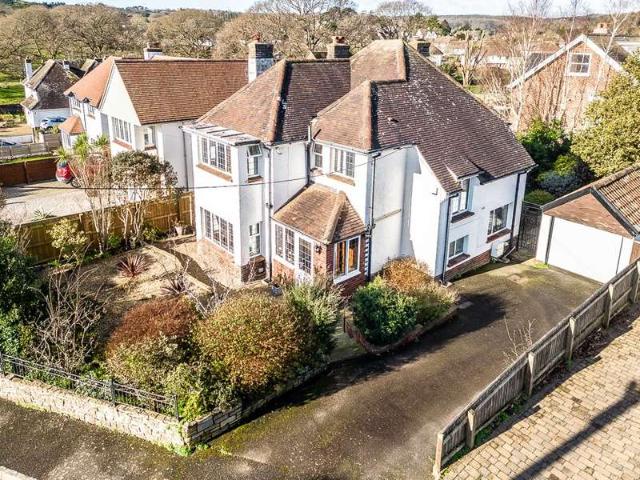 3 Bedroom Detached House