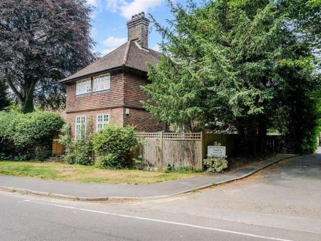 3 Bedroom Detached House