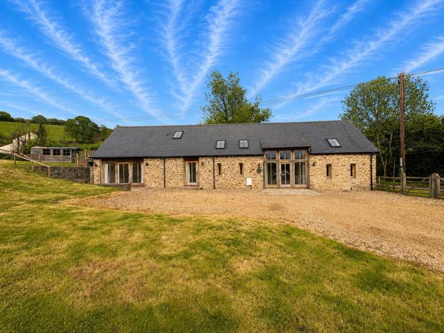 3 Bedroom Detached House