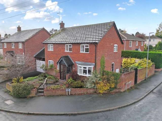 3 Bedroom Detached House