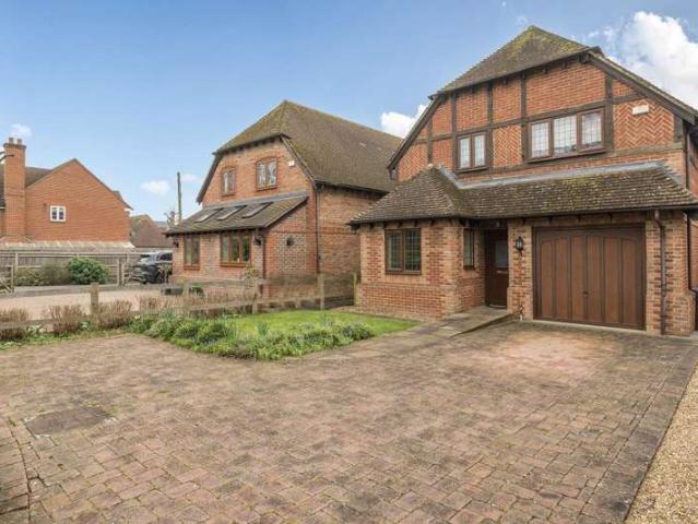 3 Bedroom Detached House