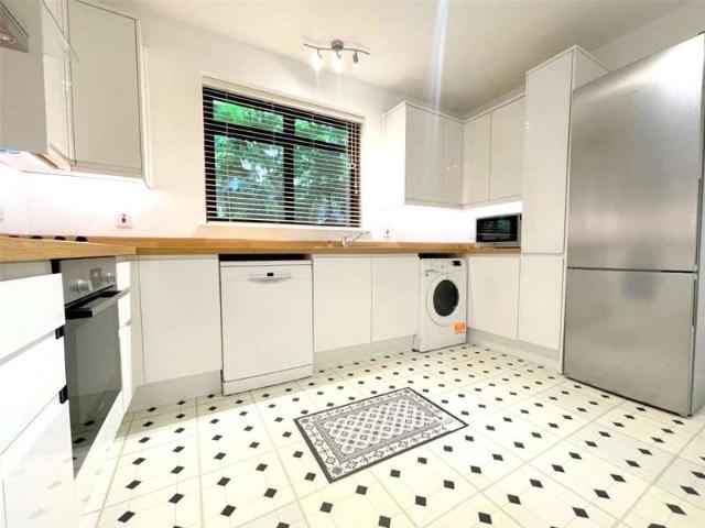 3 Bedroom Detached House