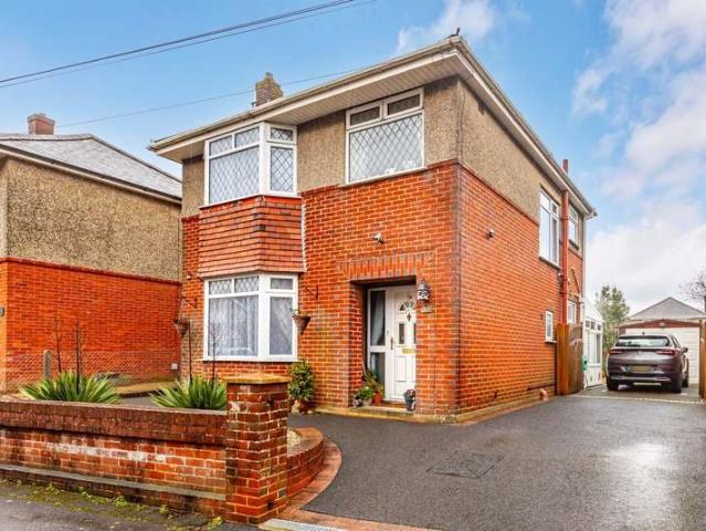 3 Bedroom Detached House