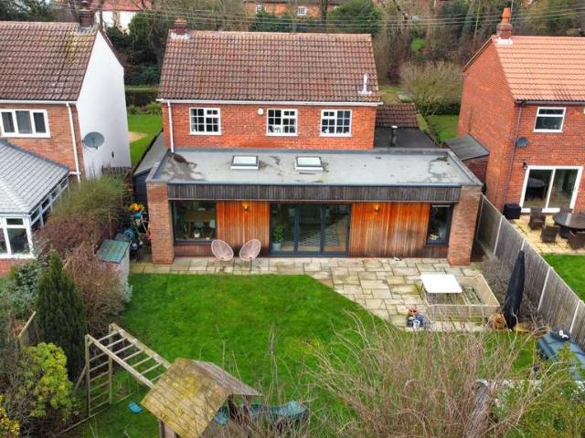 3 Bedroom Detached House