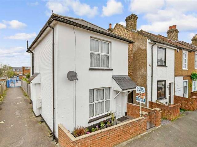 3 Bedroom Detached House