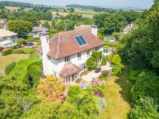 3 Bedroom Detached House