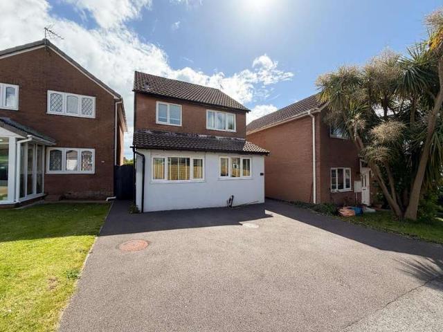 3 Bedroom Detached House