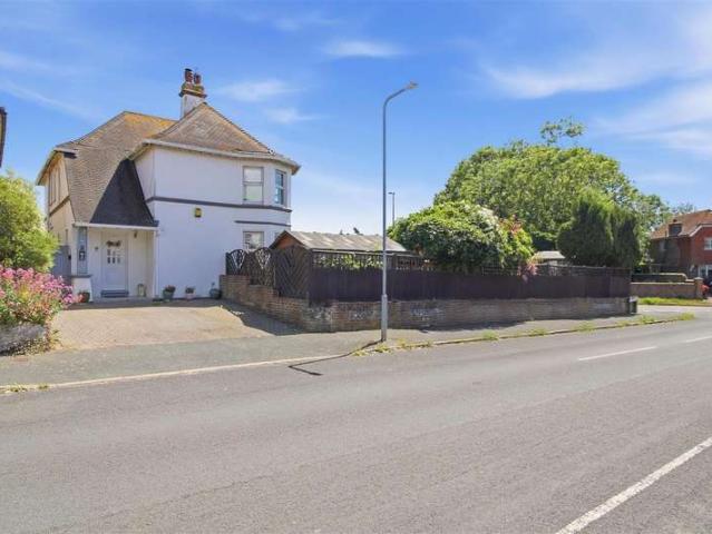 3 Bedroom Detached House
