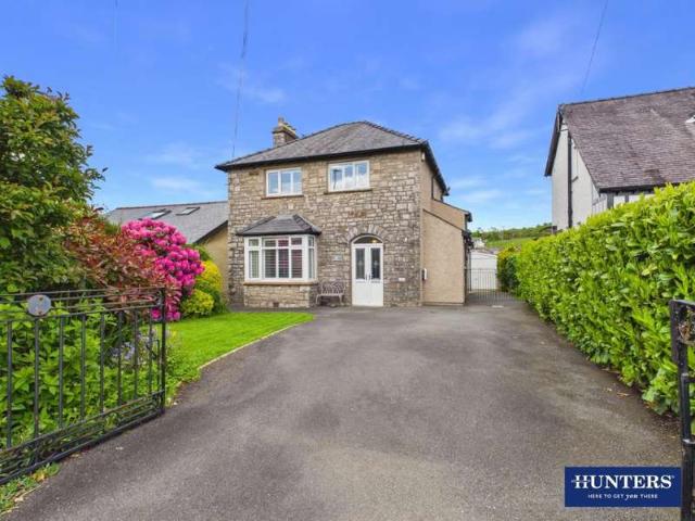 3 Bedroom Detached House