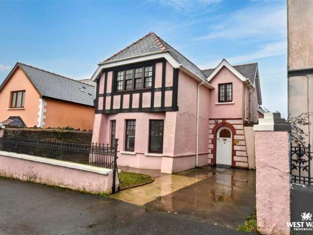 3 Bedroom Detached House