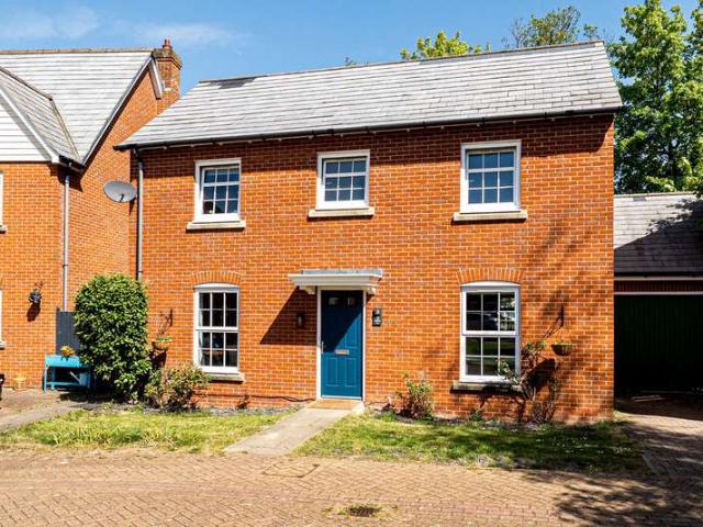 3 Bedroom Detached House