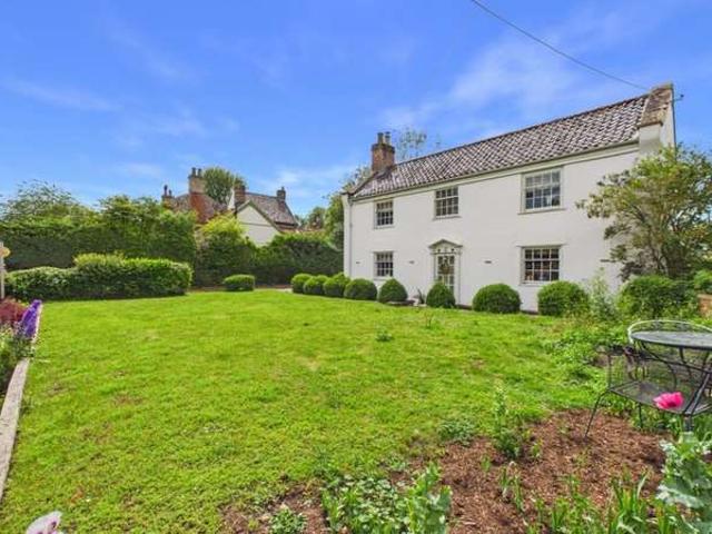 3 Bedroom Detached House