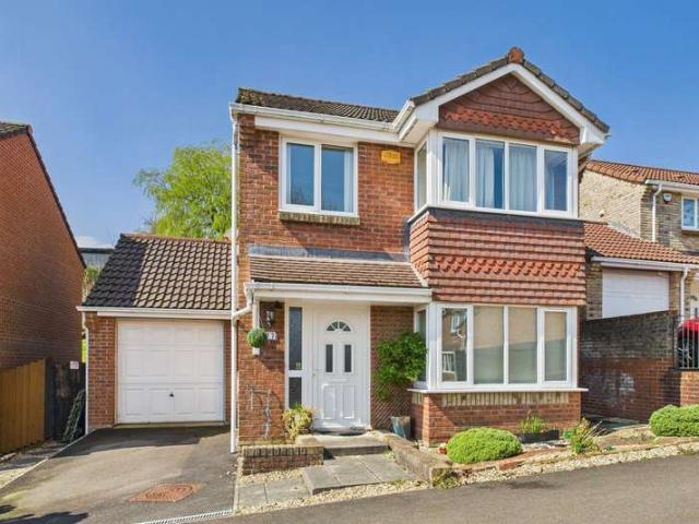 3 Bedroom Detached House