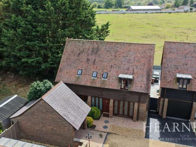 3 Bedroom Detached House