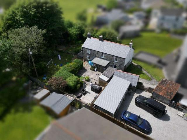 3 Bedroom Detached House