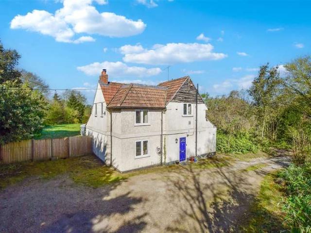 3 Bedroom Detached House