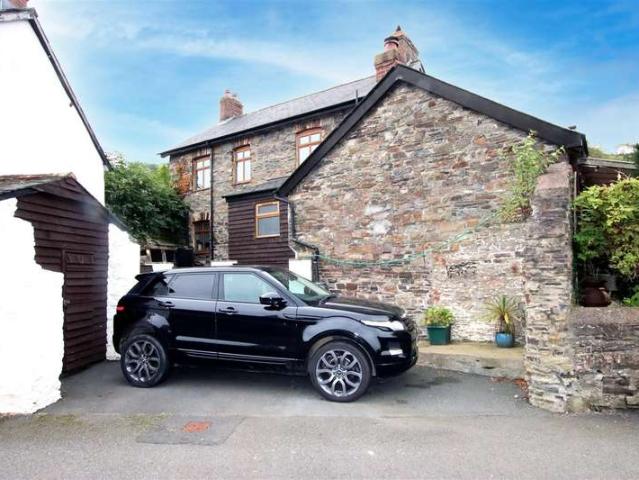3 Bedroom Detached House