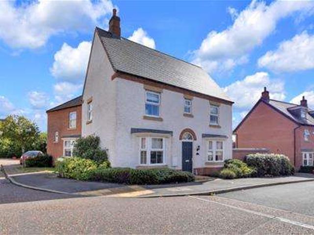 3 Bedroom Detached House