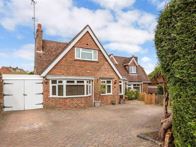 3 Bedroom Detached House