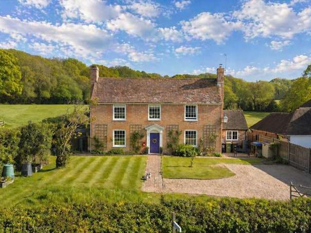 3 Bedroom Detached House