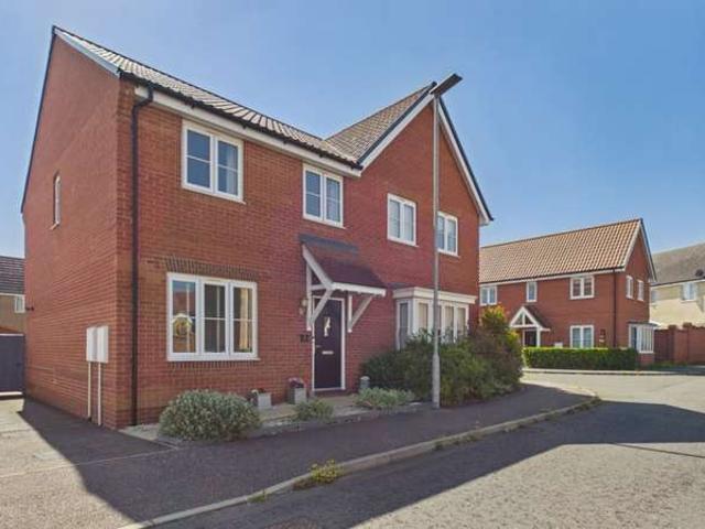 3 Bedroom Detached House