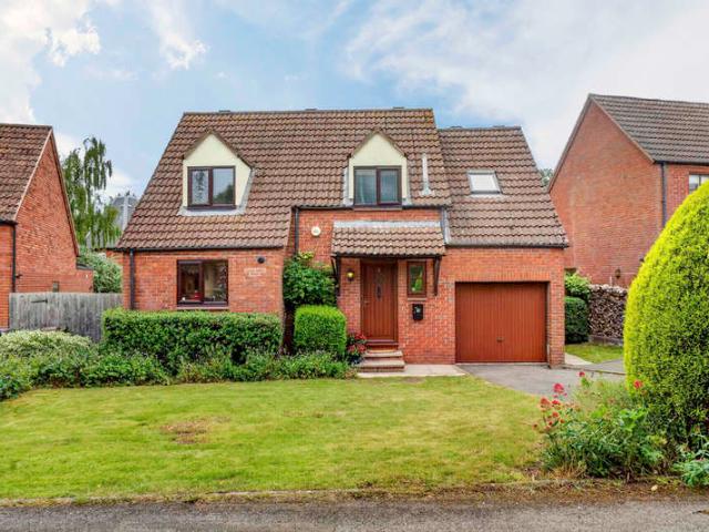 3 Bedroom Detached House