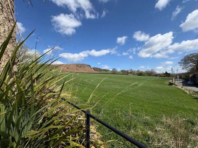 3 Bedroom Detached House