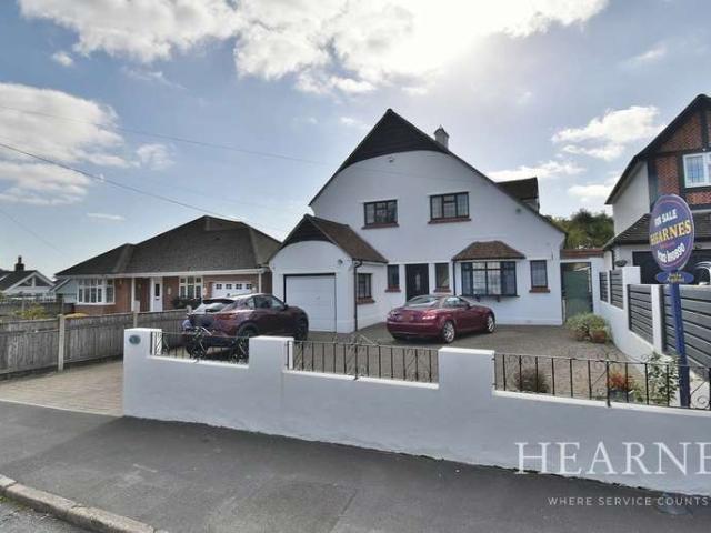 3 Bedroom Detached House