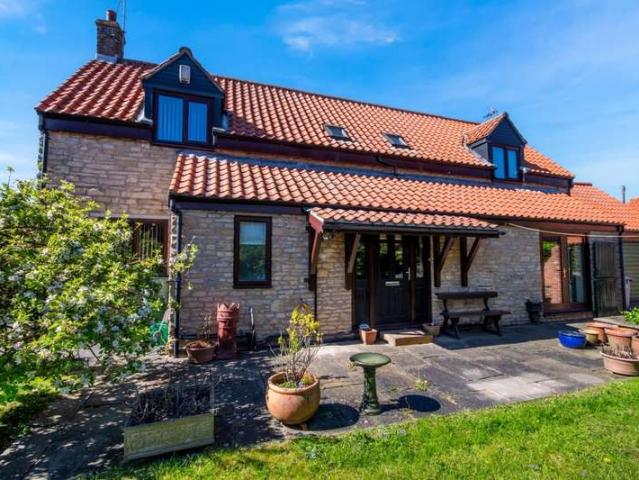 3 Bedroom Detached House